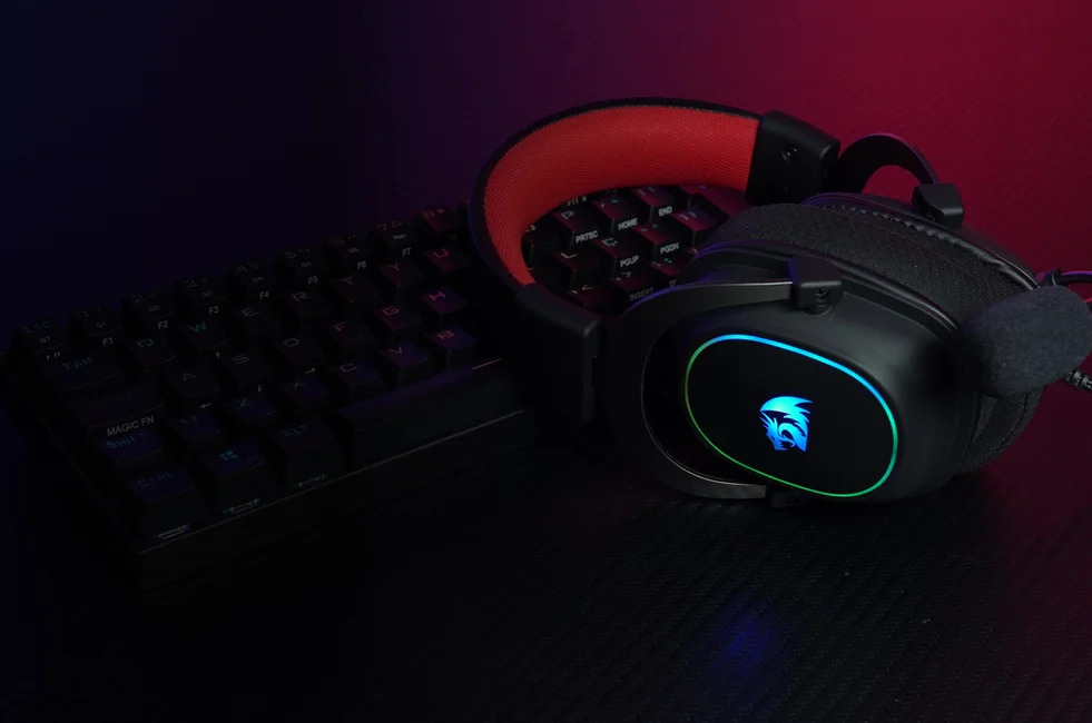 Vai deixar passar? Esse Headset Gamer Redragon Zeus X está saindo mais ...